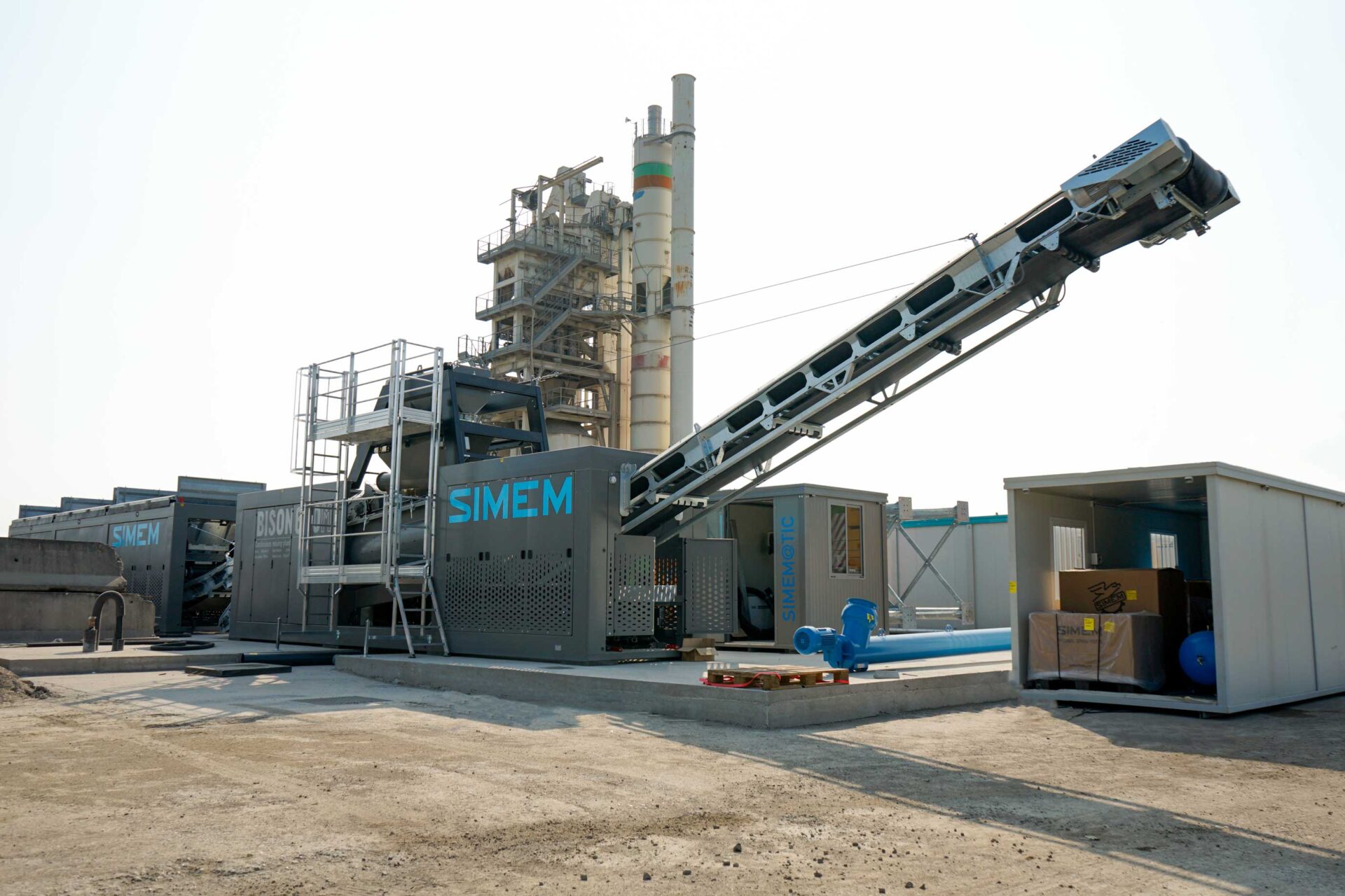 Super Mobile Batching Plant – BISON – Simem