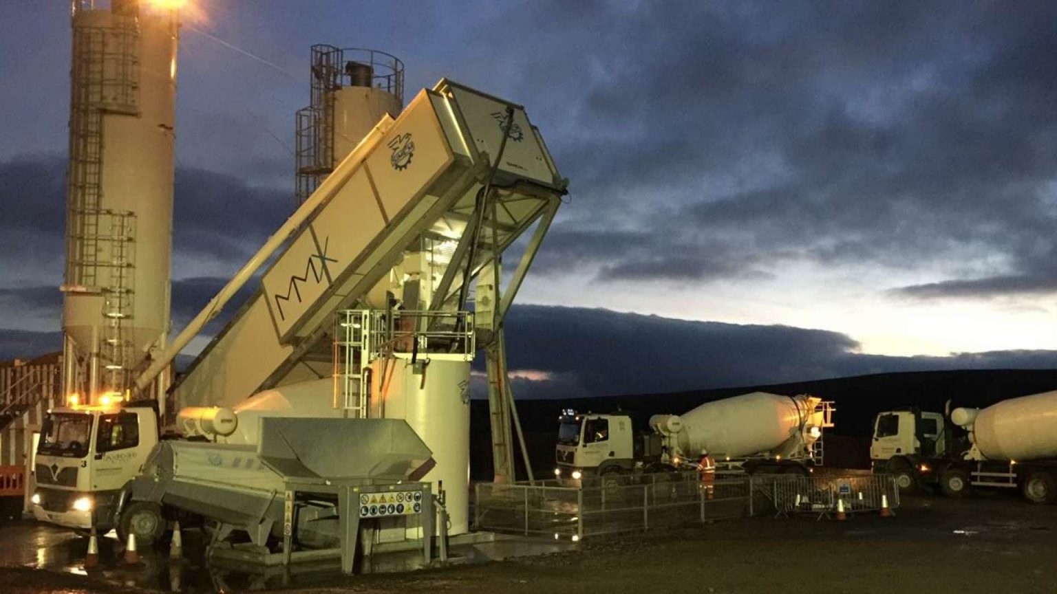 Super Mobile Batching Plant – MMX – Simem