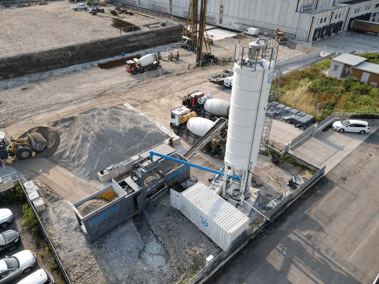 Super Mobile Batching Plant – BISON – Simem